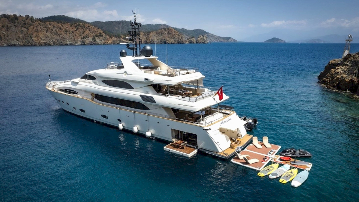 HALAS 71 Classic Yacht Charter Turkey | Yacht With a Story