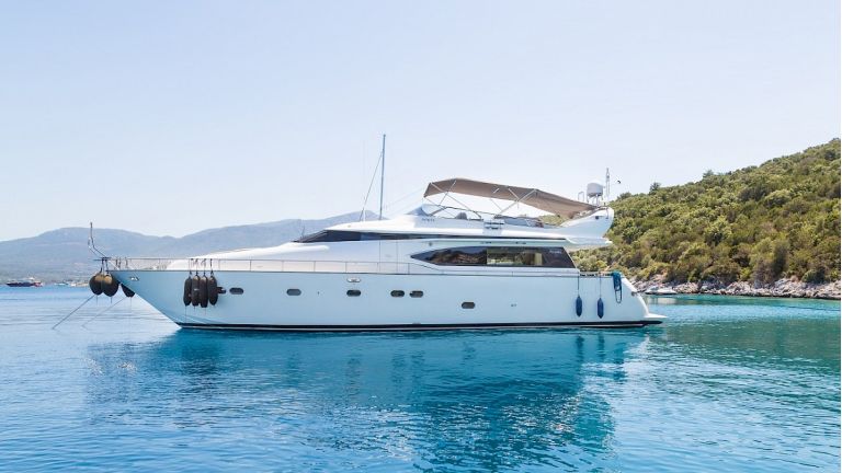 HALAS 71 Yacht for 24 Guests | Superyacht Charter | 12 Cabins